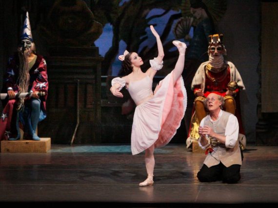 lanzate-al-regreso-del-ballet-coppelia-al-palacio-de-bellas-artes